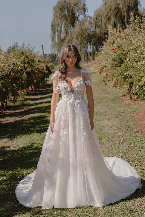 Madi Lane Wedding Dresses in Canada | The Dressfinder