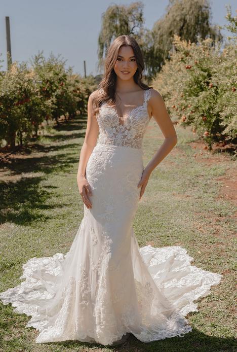 Madi Lane Wedding Dresses in Canada | The Dressfinder