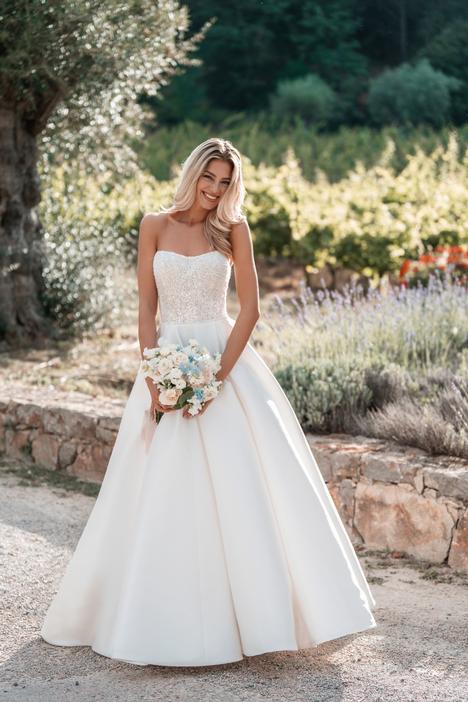 Allure Bridals Wedding Dresses in the United States | The Dressfinder